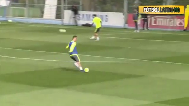 Cristiano Ronaldo erra sequências de chutes em treinamento do Real ...
