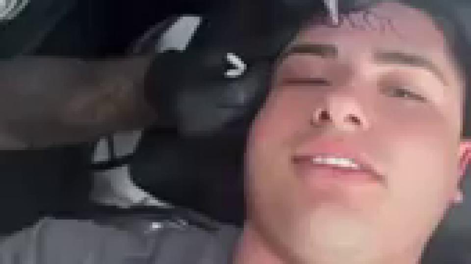 Marido De Jojo Todynho Surge Tatuando O Nome Da Cantora Na Testa 08