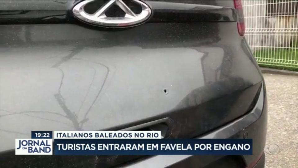 Turistas Entraram Em Favela Por Engano Vídeos Band